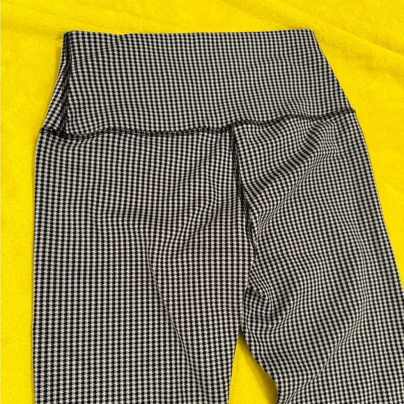 ALO Yoga | Pants & Jumpsuits | Alo Yoga Airtech Highwaist Micro ...